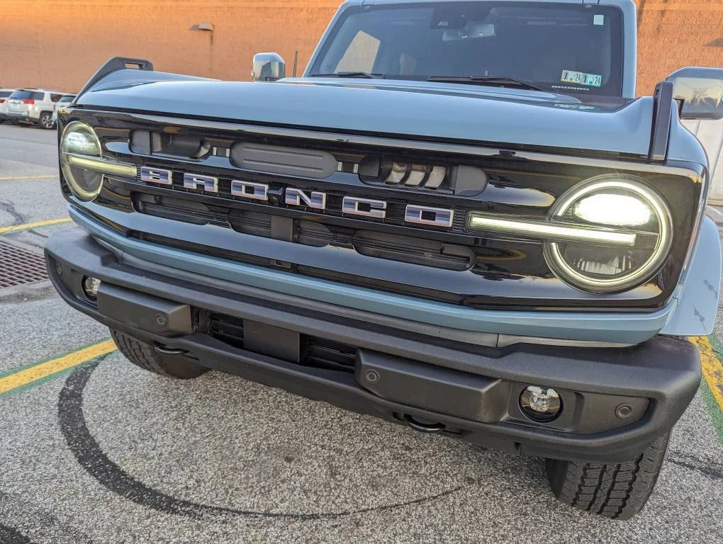 Retro Stripe and Custom Bronco Grille Emblem Letter Overlays - Customi
